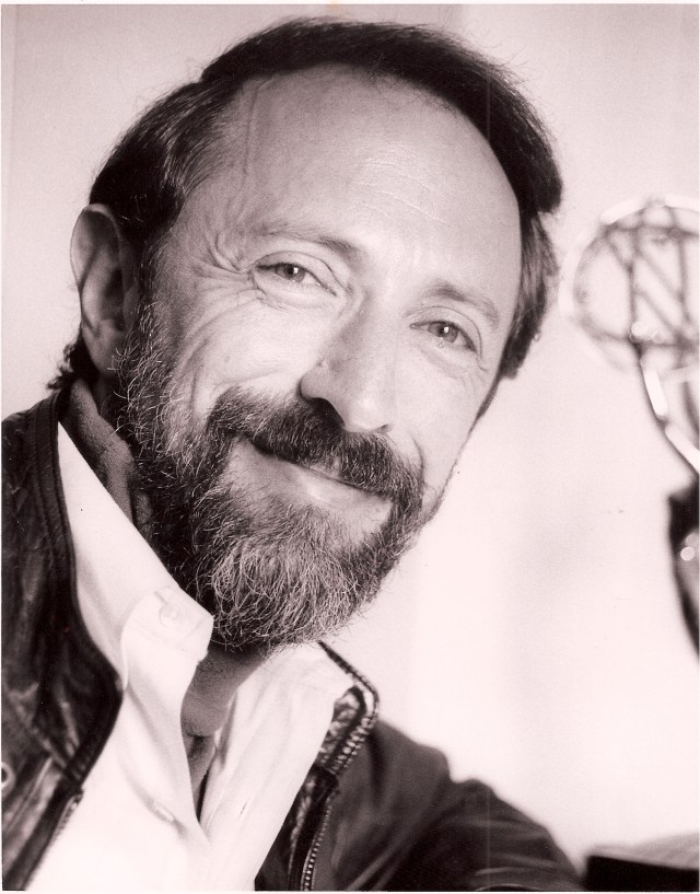 INTERVIEW WITH CHARLES BERNSTEIN | ARTSMANIA