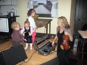 INTERVIEW WITH NATALIE MACMASTER | ARTSMANIA